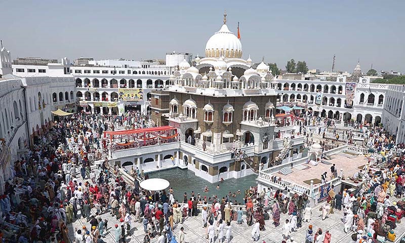 Thousands of Sikh pilgrims in Pakistan to celebrate Baisakhi festival ...