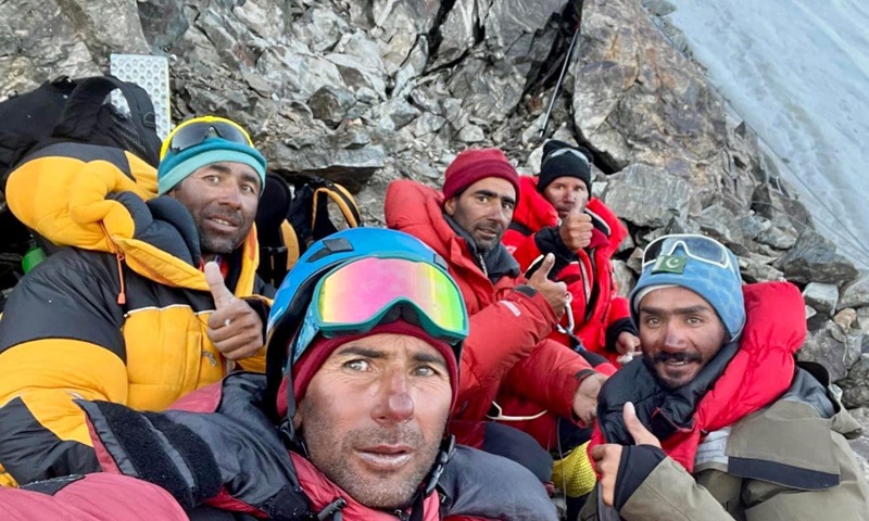 Naila Kiani leads historic mission to rescue body of Pakistani porter ...